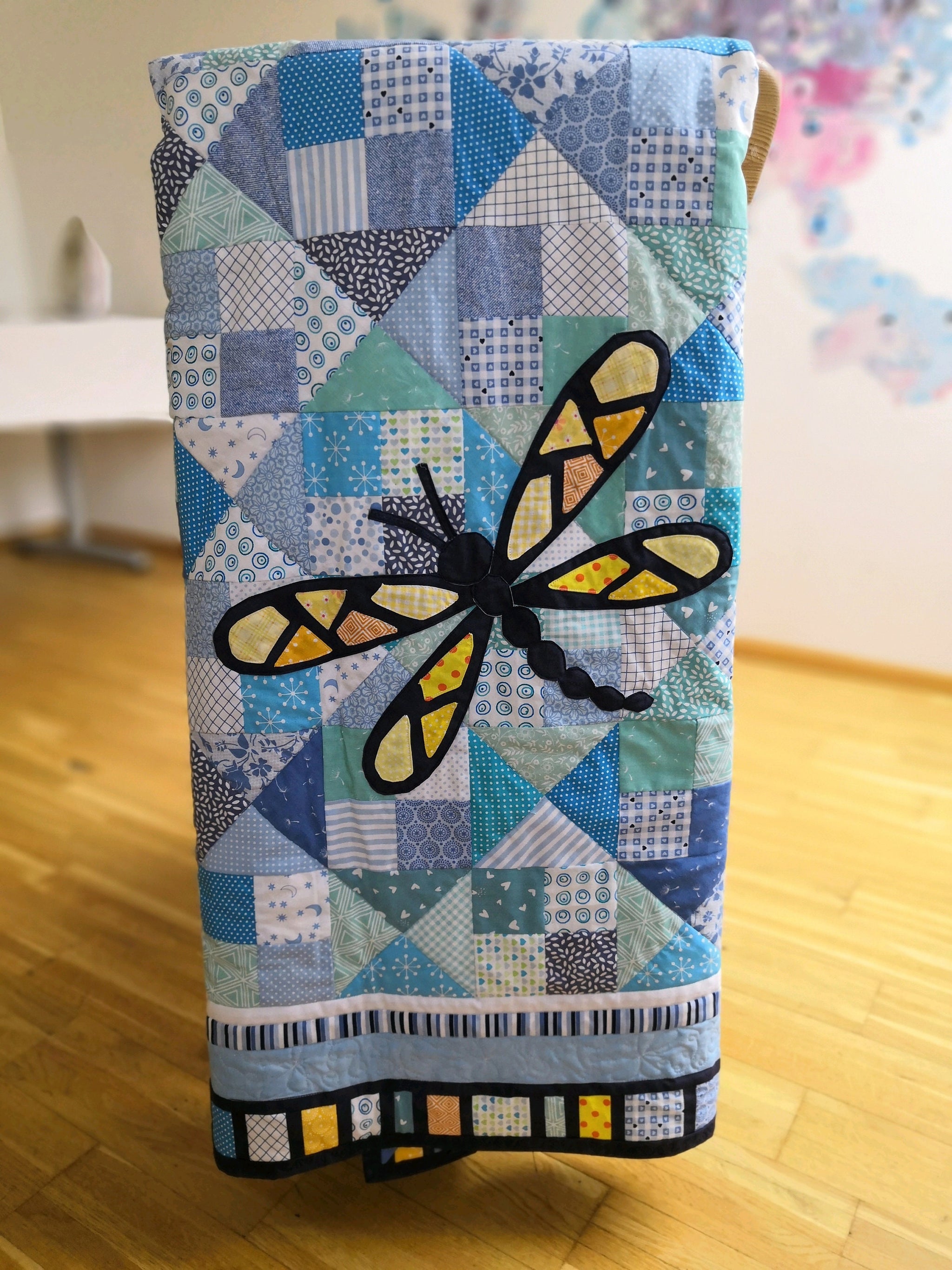 Dragonfly in the Sky - digital quilt pattern – Magic Little Dreams Quilts